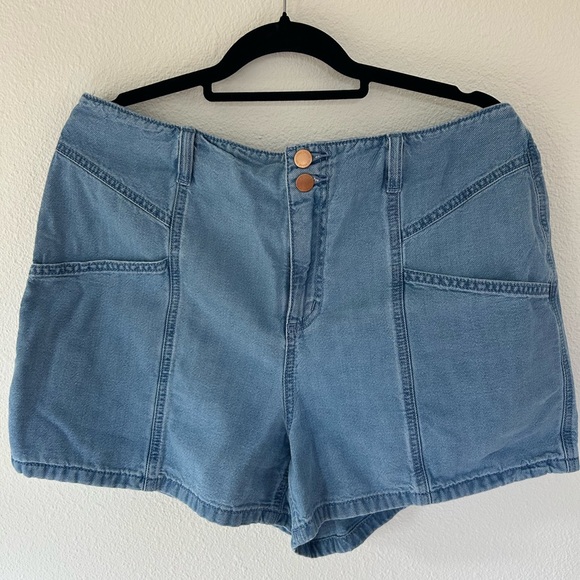 Universal Thread | Shorts | Universal Thread Light Blue Jean Shorts ...